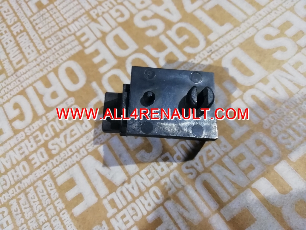 7703081124 - Clip fixação tablier :: ALL4RENAULT